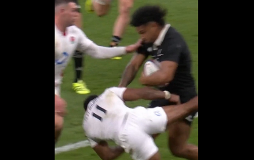 VIDEO : La puissance impressionnante de Leicester Fainga’anuku contre les Anglais ! - Blog RCT