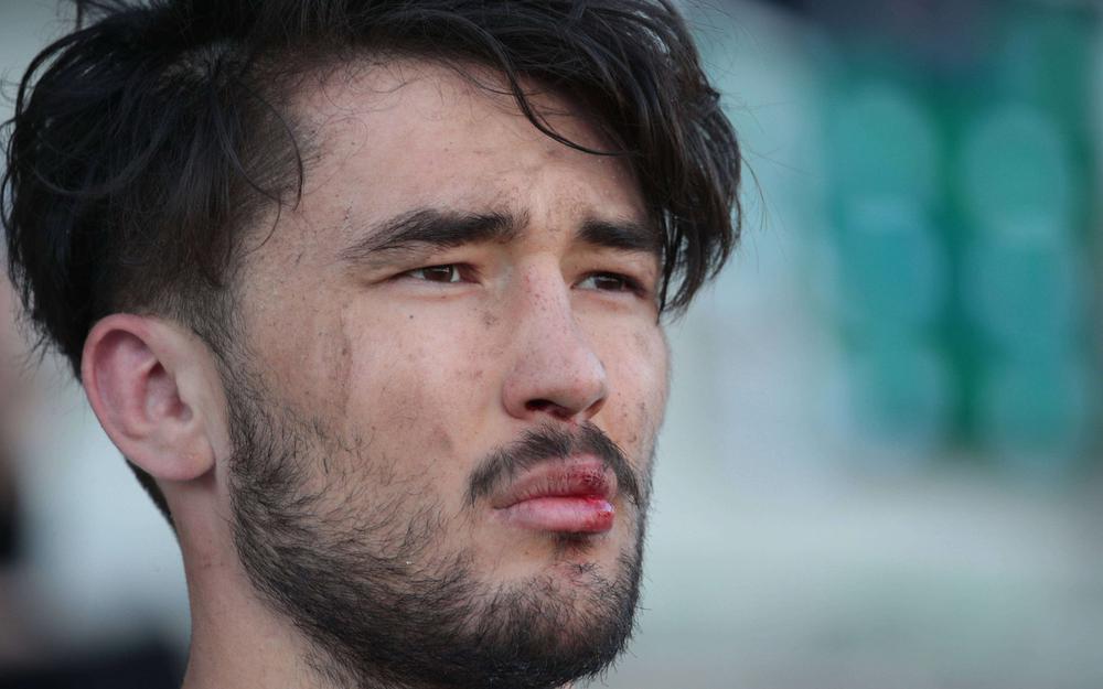 Atila Septar : « Ce n’est pas des pieds qu’il a, mais des palmes, et ...